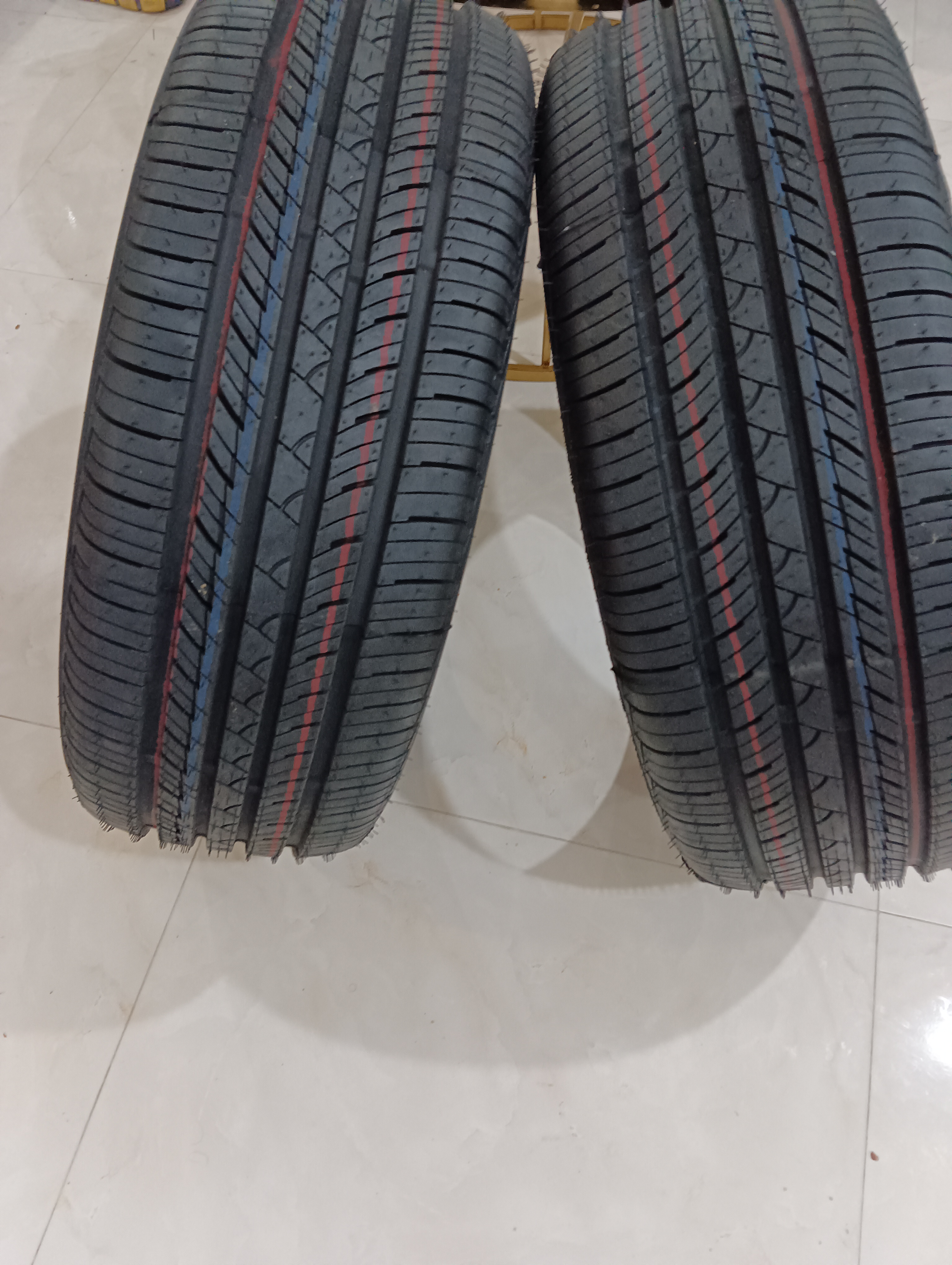 خرید رینگ و لاستیک خودرو + لیست قیمت و مشخصات - پیندو