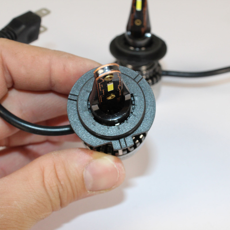 قیمت و خرید لامپ هدلایت خودرو سام مدل SM41 کد H7 بسته 2 عددی