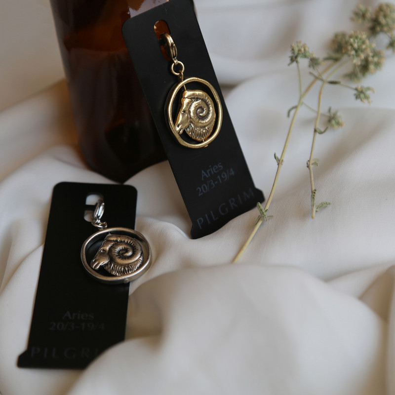 قیمت و خرید آویز گردنبند پیلگریم مدل 444107