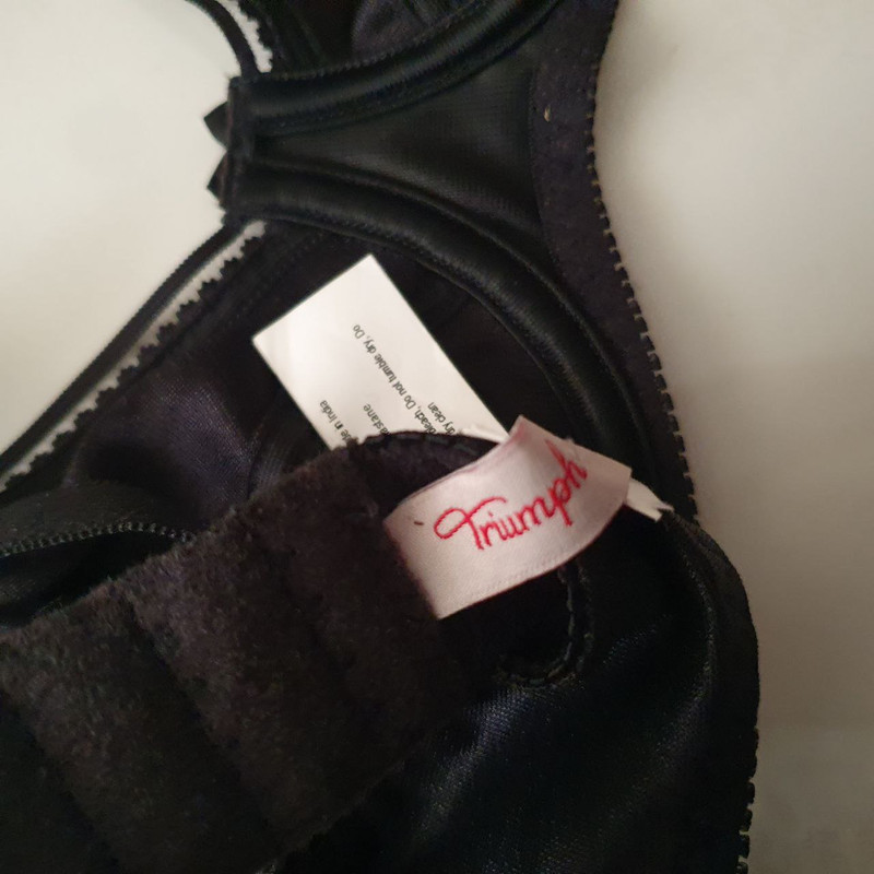 قیمت و خرید سوتین زنانه تریومف مدل Z-HG5