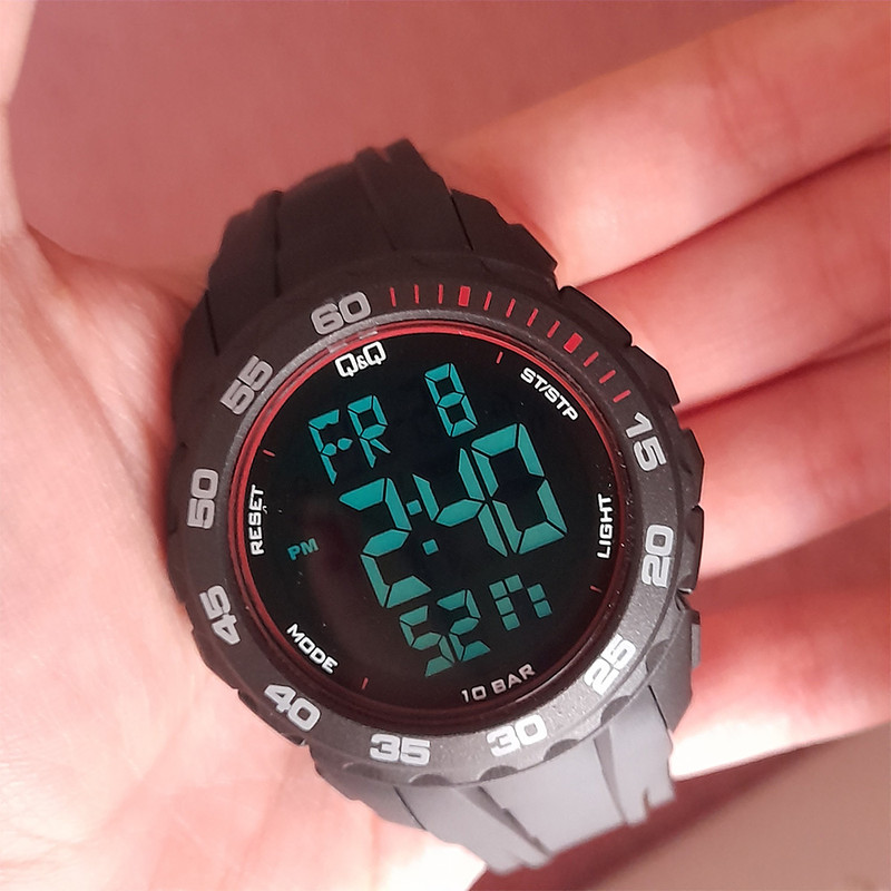 قیمت و خرید ساعت مچی دیجیتال مردانه کیو اند کیو مدل G06A-006VY