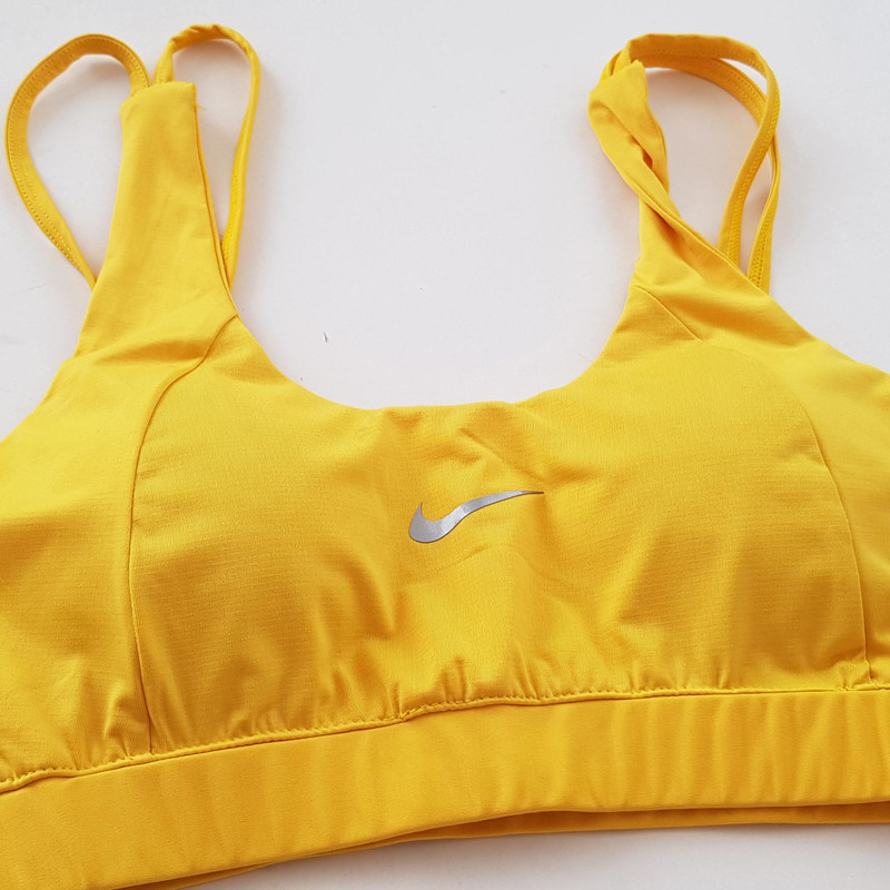 قیمت و خرید نیم تنه ورزشی زنانه مدل پد دار بدون فنر کد 4521-290P رنگ زرد