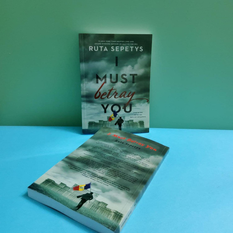قیمت و خرید کتاب I MUST BETRAY YOU اثر Ruta Sepetys انتشارات Philomel Books