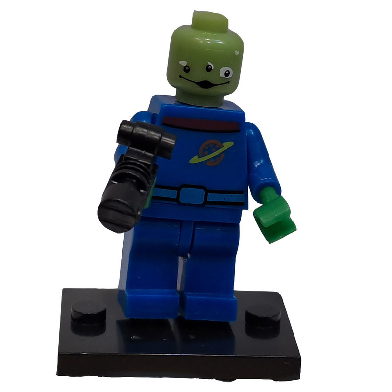 قیمت و خرید ساختنی مدل آدم فضایی