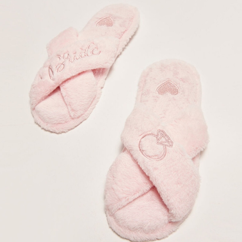 قیمت و خرید دمپایی ال سی وایکیکی مدل پرنسس الماسی