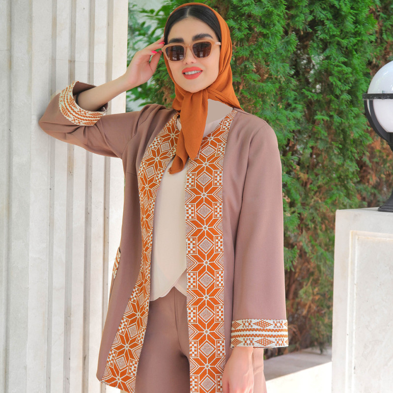 قیمت و خرید مانتو و شلوار زنانه مدل دلوین رنگ کرم