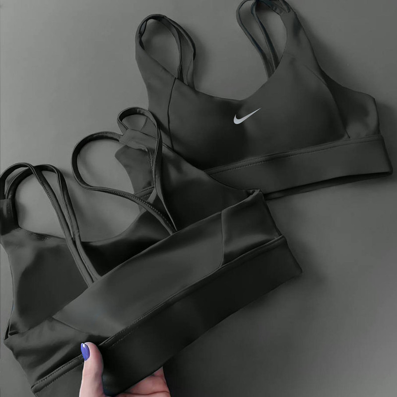 قیمت و خرید نیم تنه ورزشی زنانه مدل پد دار بدون فنر کد 4521-290P رنگ خاکستری تیره