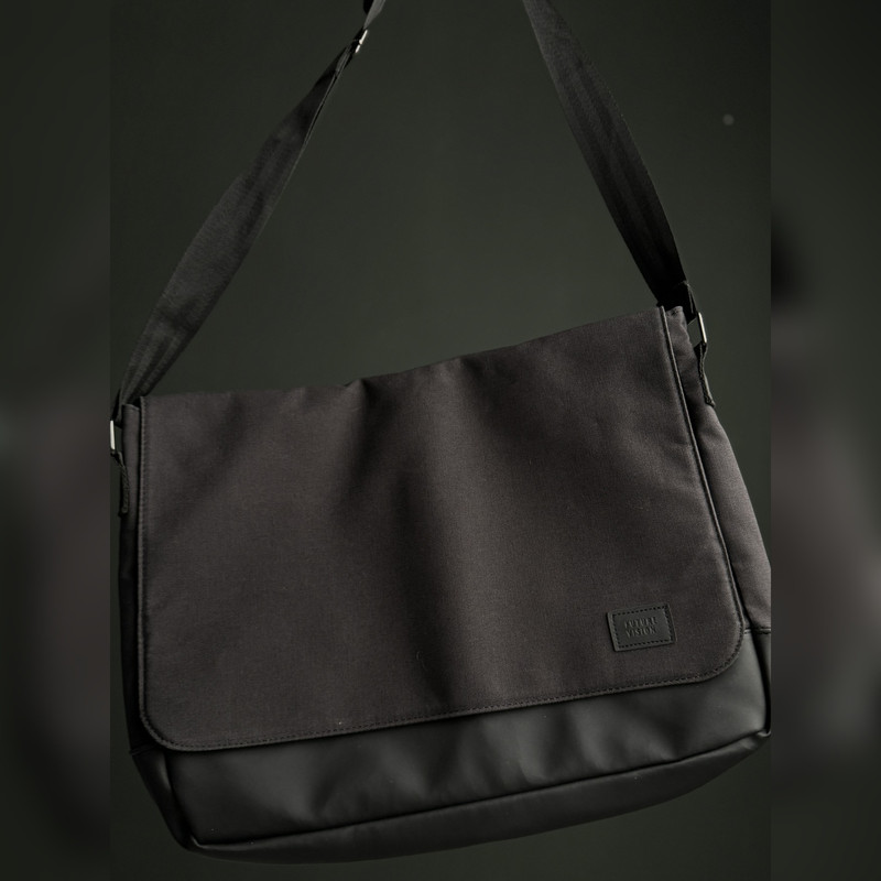 قیمت و خرید کیف اداری ال سی وایکیکی مدل LW 221