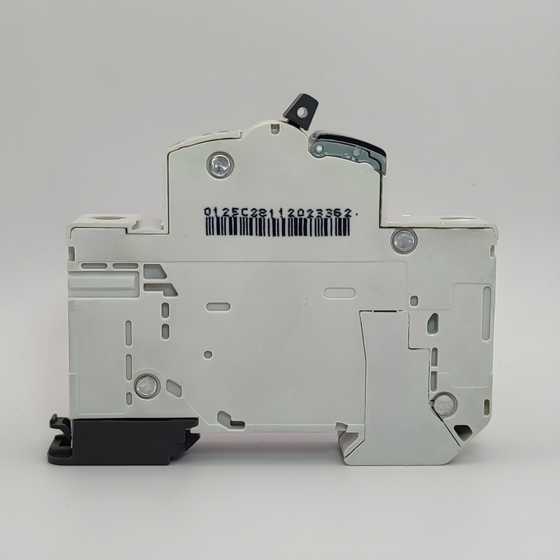 قیمت و خرید فیوز مینیاتوری تکفاز 40 آمپر هیوندای مدل HGD 63N