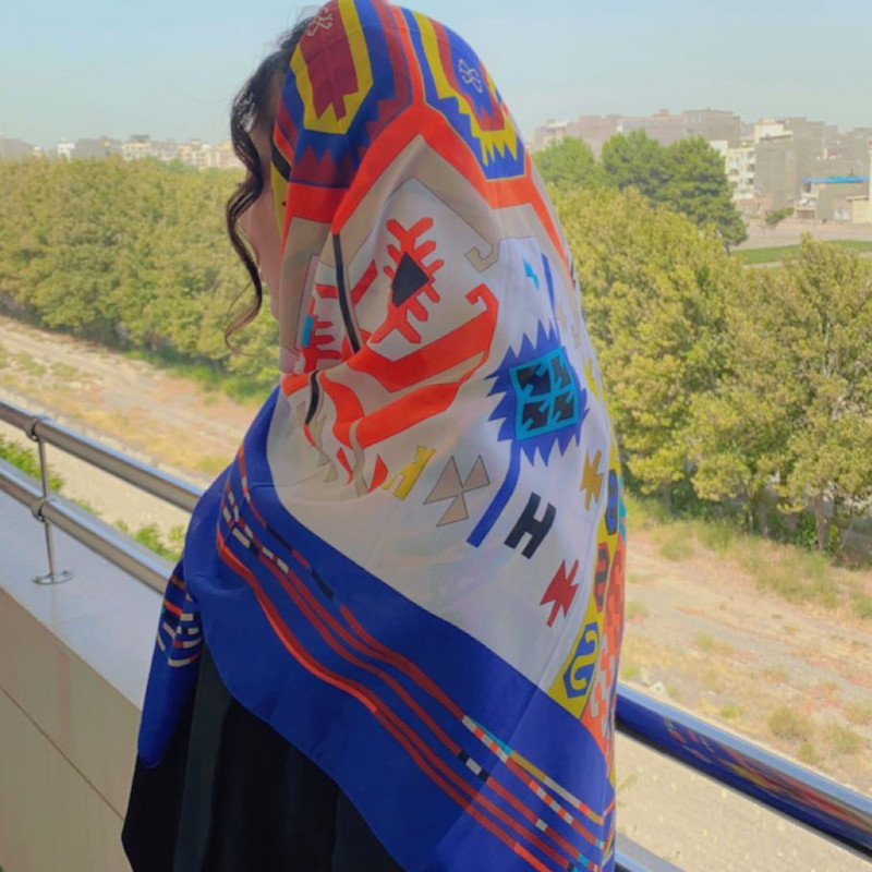 قیمت و خرید روسری زنانه سینم مدل D44