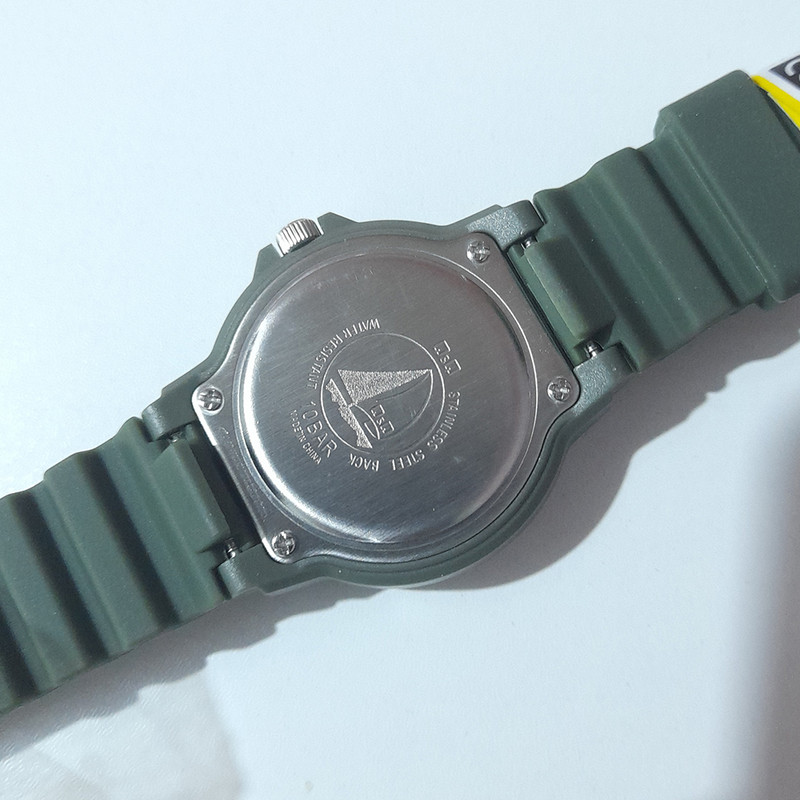 قیمت و خرید ساعت مچی عقربه ای کیو اند کیو مدل V07A-012VY