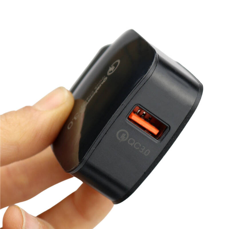 قیمت و خرید شارژر دیواری نواکس مدل CH10 به همراه کابل تبدیل Micro USB