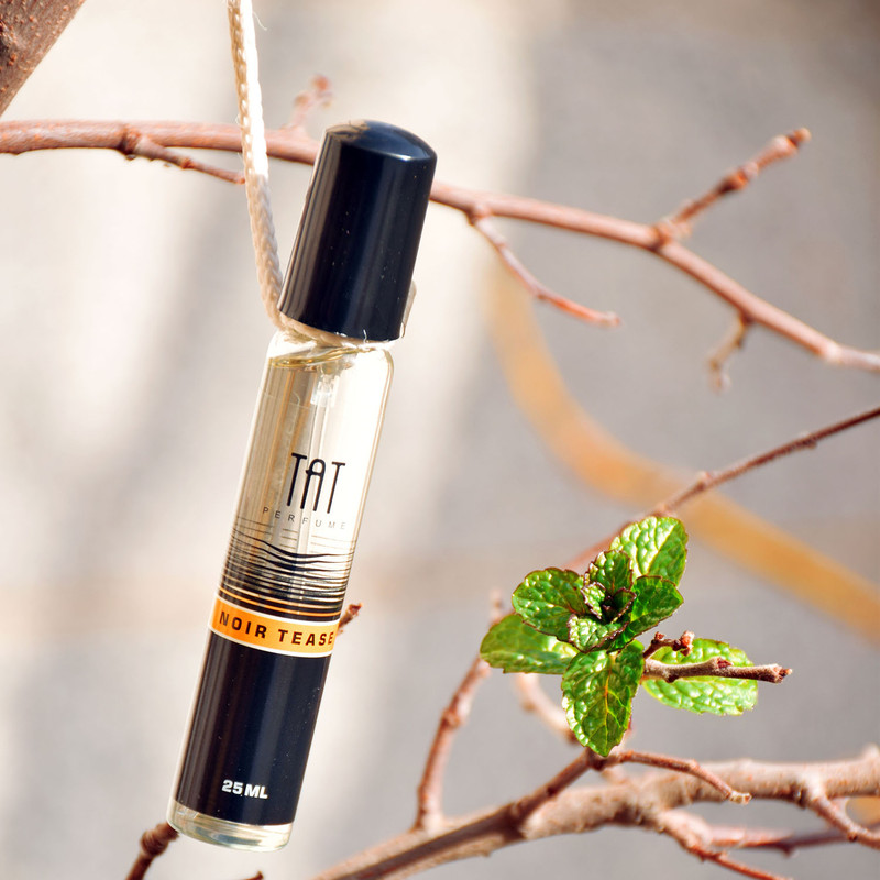 قیمت و خرید عطر جیبی مردانه تات مدل کاپیتان بلک حجم 25 میلی لیتر