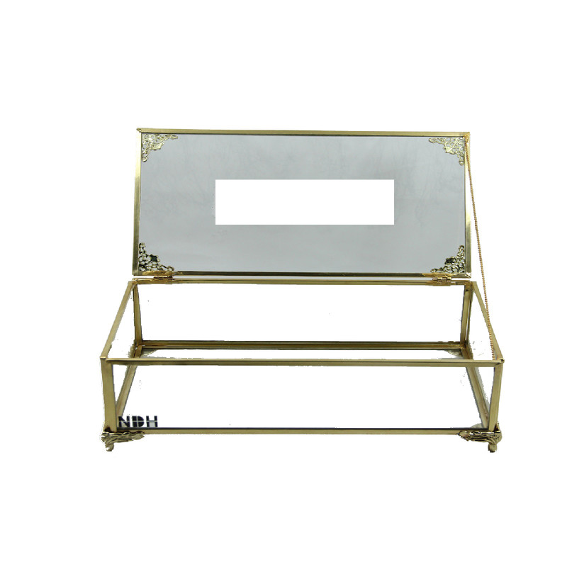 قیمت و خرید دکوری برنجی مدل جعبه دستمال کاغذی کد 32