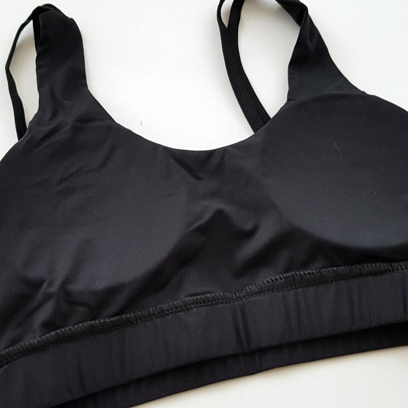 قیمت و خرید نیم تنه ورزشی زنانه مدل پد دار بدون فنر کد 4521-290P رنگ مشکی