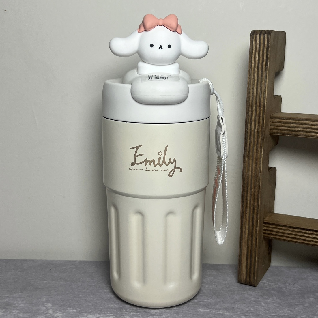 ماگ سفری مدل hello emily گنجایش 0.550 لیتر | فروشگاه اینترنتی لوازم ...