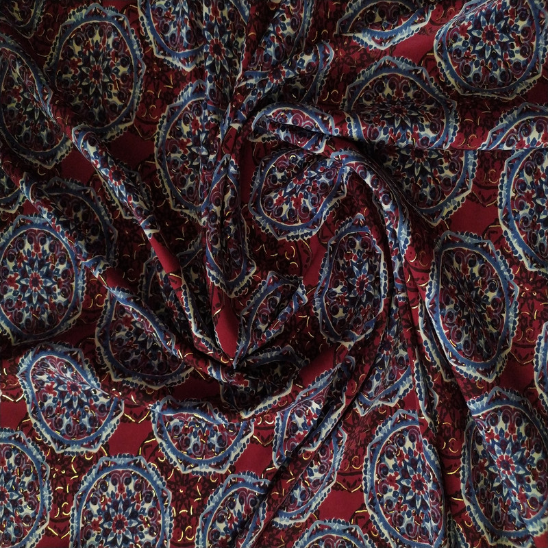 قیمت و خرید پارچه لباس مدل CH18