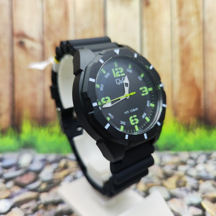 قیمت و خرید ساعت مچی عقربه ای کیو اند کیو مدل V30A-005VY