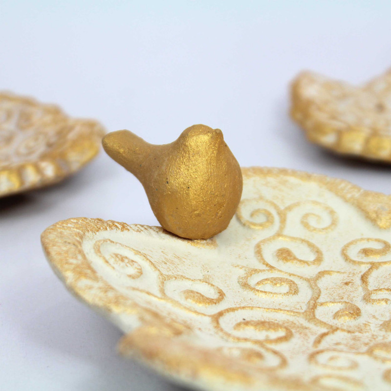 قیمت و خرید مجموعه ظروف هفت سین 7 پارچه دست نگار طرح برگ اسلیمی کد 571