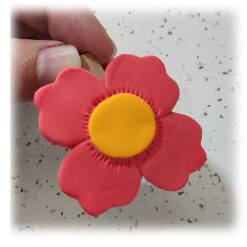 قیمت و خرید مگنت طرح گل بهاری یادداشت دار کد MK143