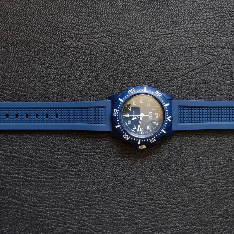 قیمت و خرید ساعت مچی عقربه‌ای مردانه کیو اند کیو مدل V32A-003VY