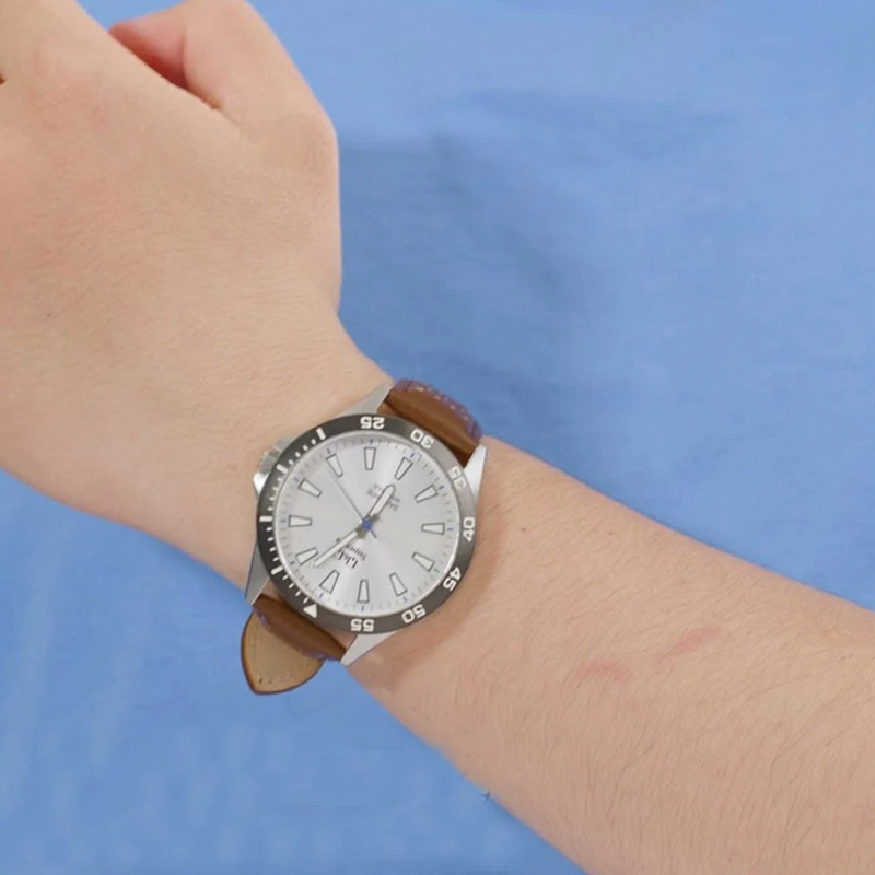 قیمت و خرید ساعت مچی عقربه‌ای مردانه کوارتز کیو اند کیو مدل S08A-007PY