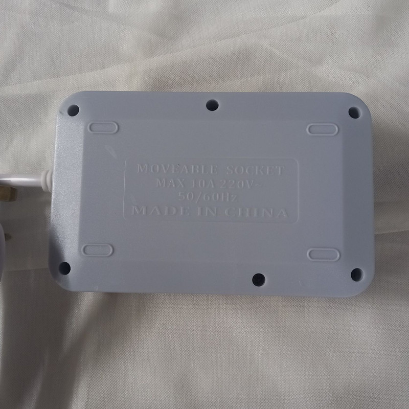 قیمت و خرید چندراهی برق مدل USB 6