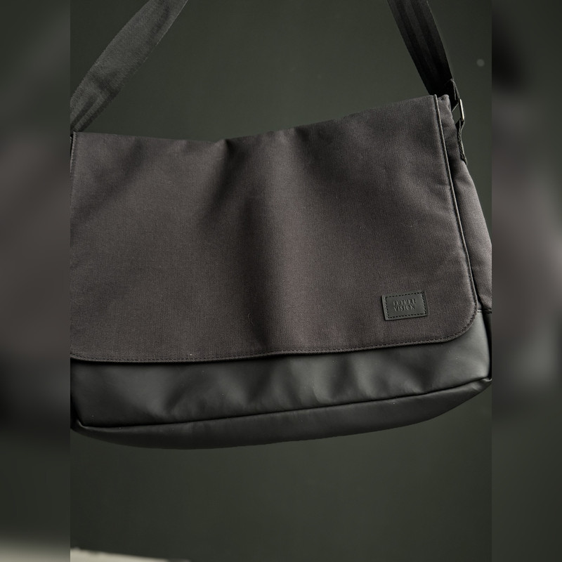 قیمت و خرید کیف اداری ال سی وایکیکی مدل LW 221