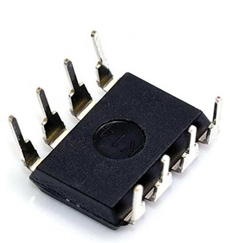 قیمت و خرید آی سی تایمر مدل NE555 بسته 10 عددی